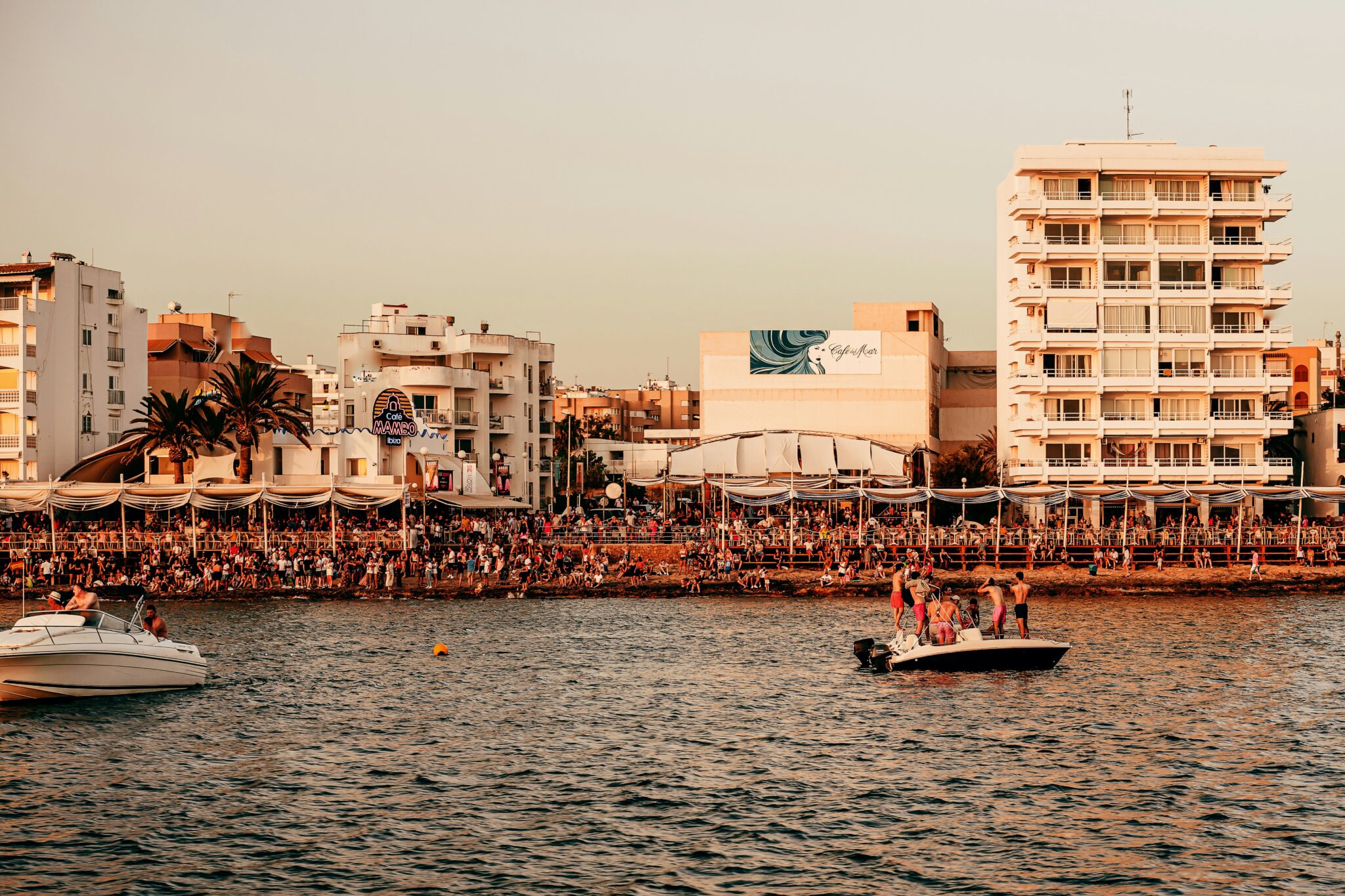 Best Time to Visit Ibiza 2026: Weather, Nightlife & Travel Tips